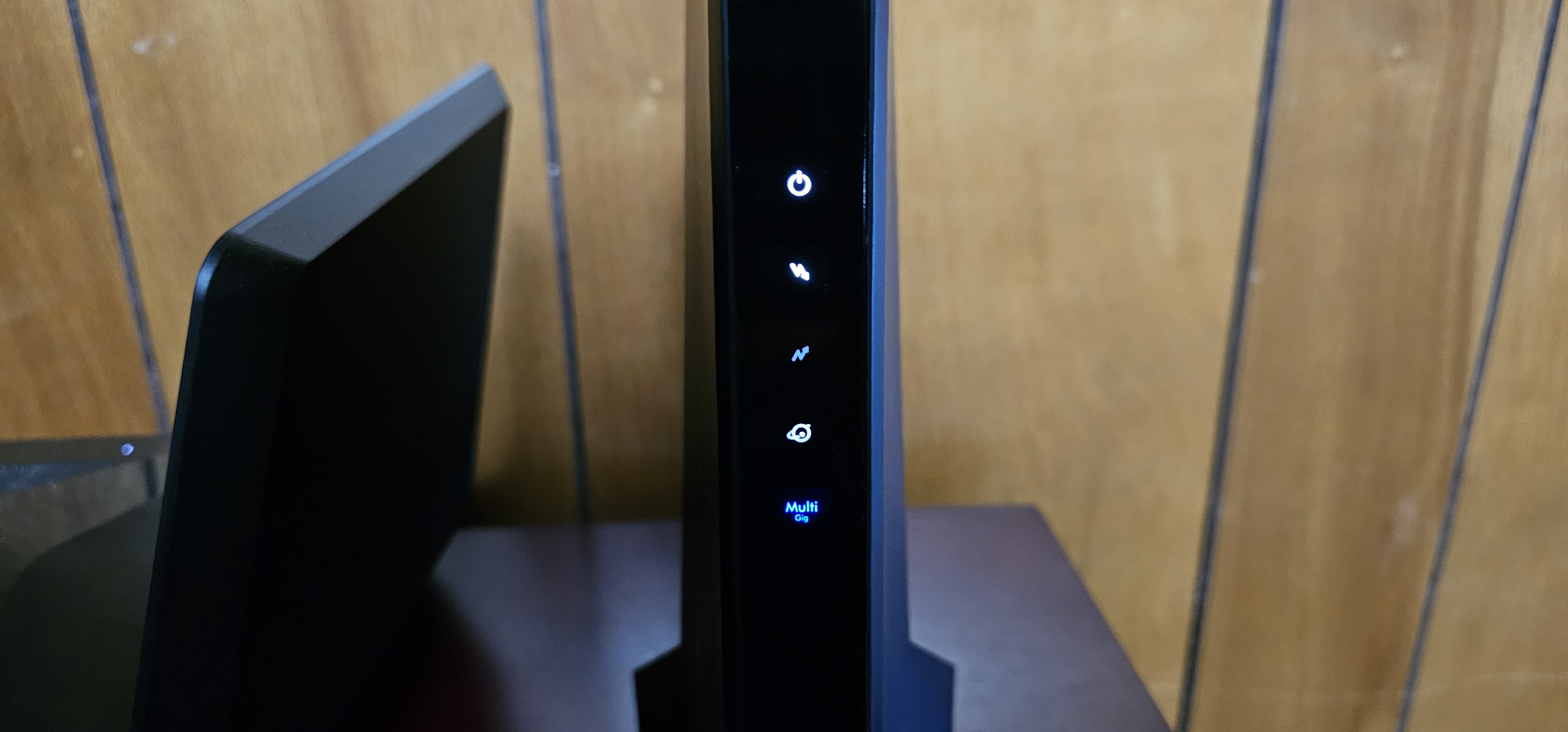 My upstream light burned out completely on the CM2000 | NETGEAR Communities
