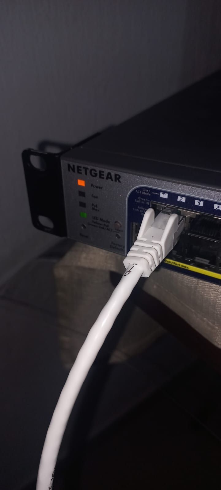 Problema con un Netgear ProSafeGS752TP | NETGEAR Communities